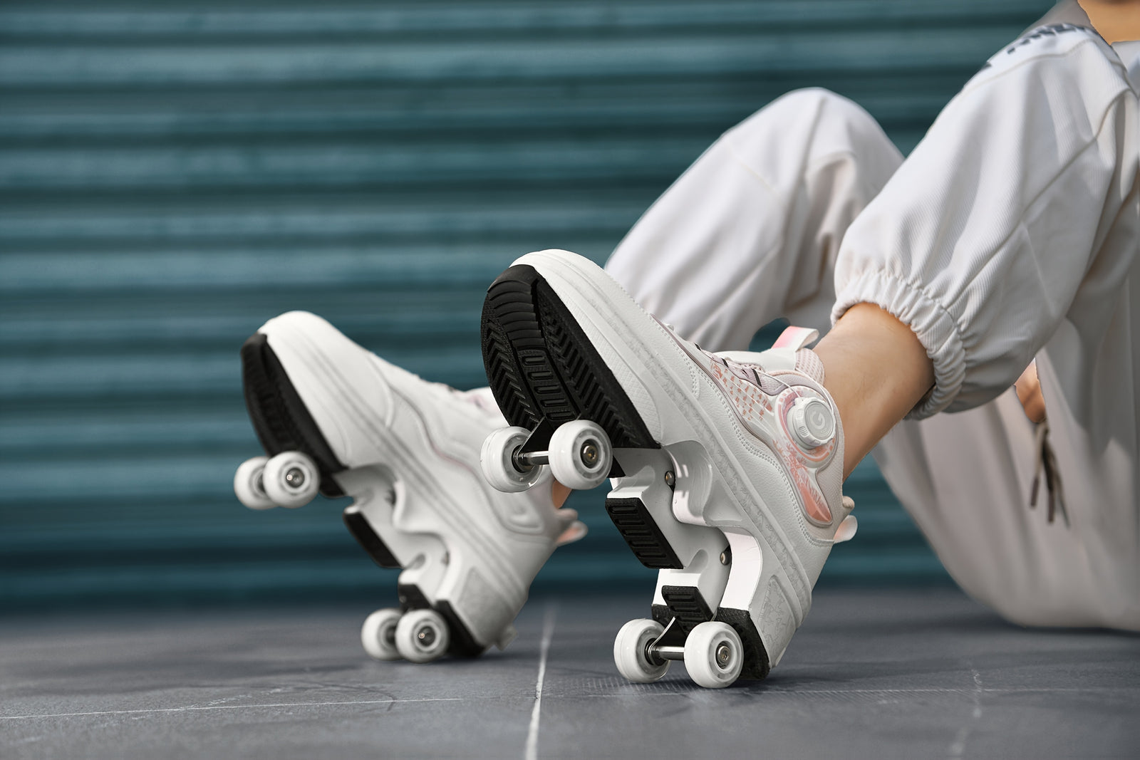 HighPeak Transformable Skate Shoes – 2-in-1 Walkable Four-Wheel Shoes